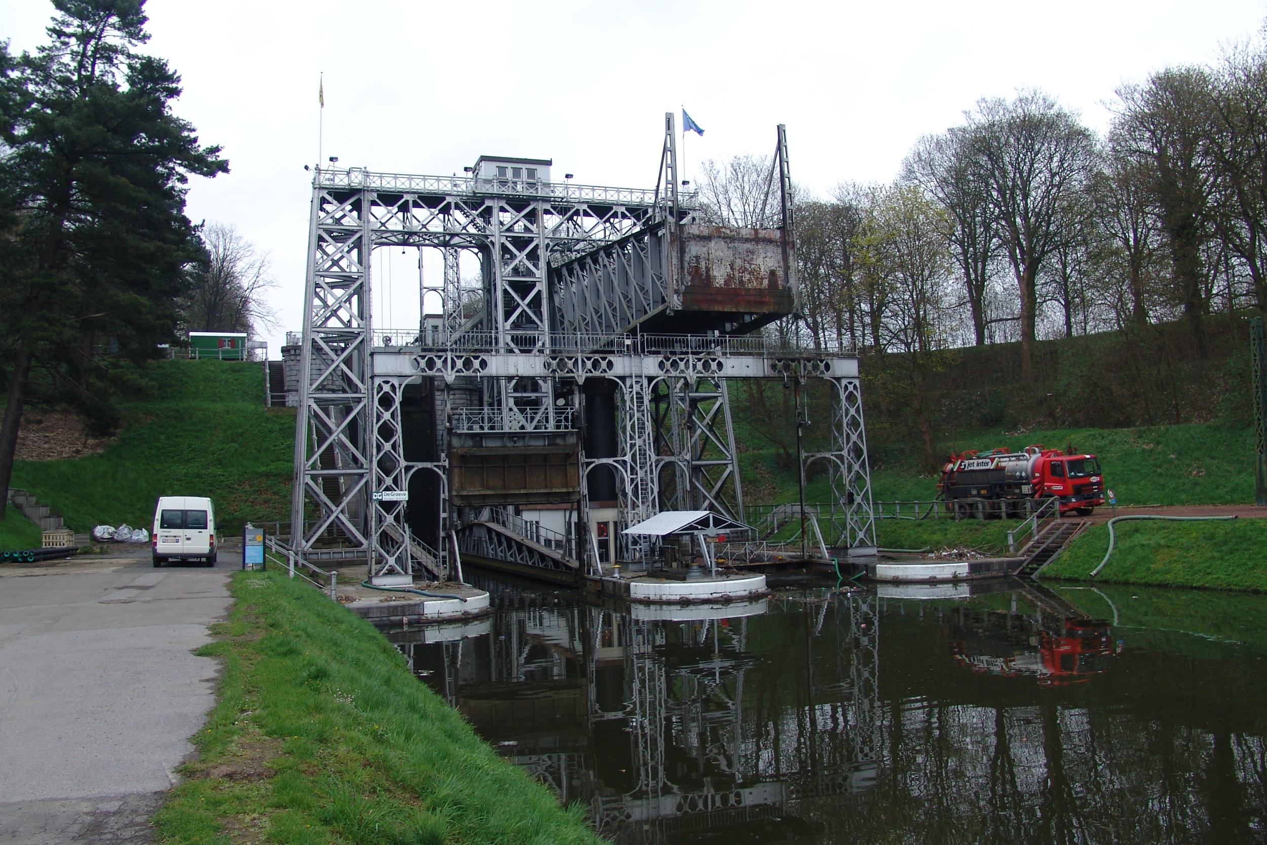 Scheepslift 3 Strepy-Bracquegnies | Binnenvaart in Beeld
